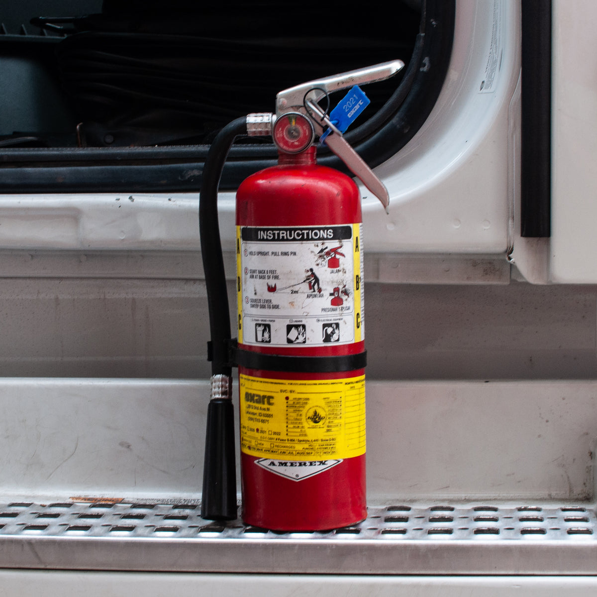 DOT Approved Fire Extinguisher For Truck In Cab Compliance – US Decals